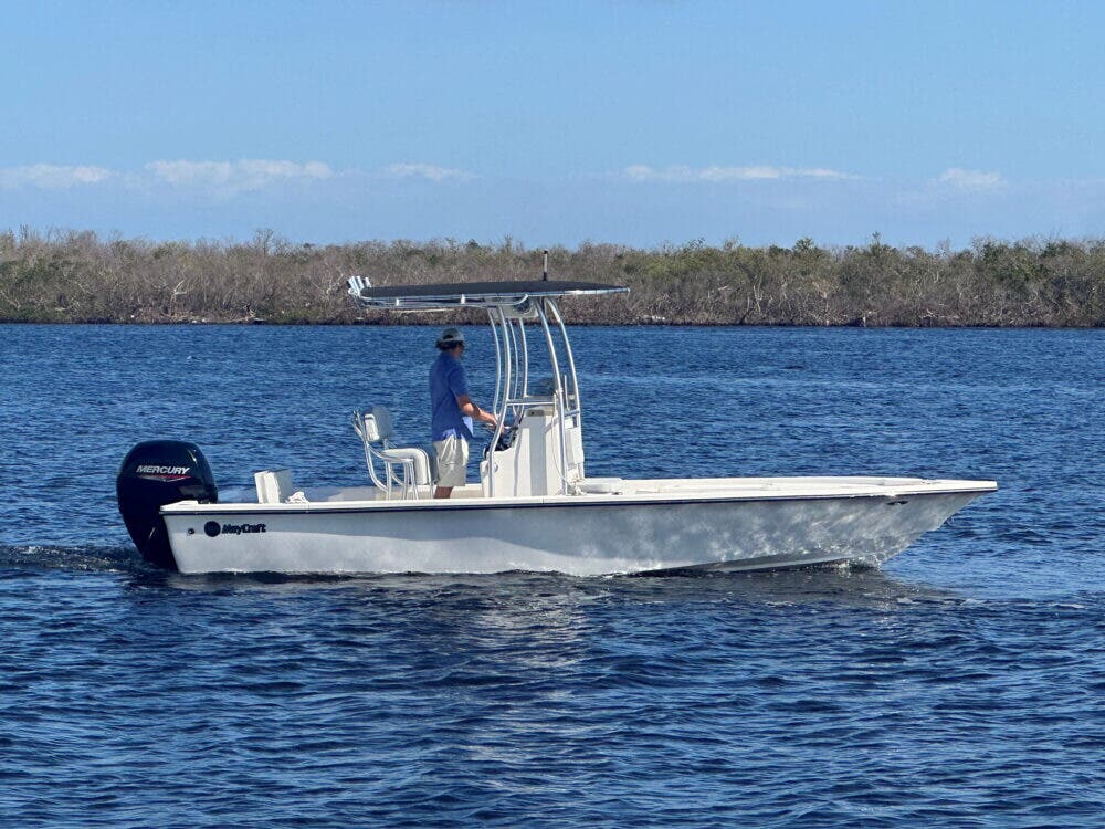 2026 MayCraft Bay Boat Boat specs guide