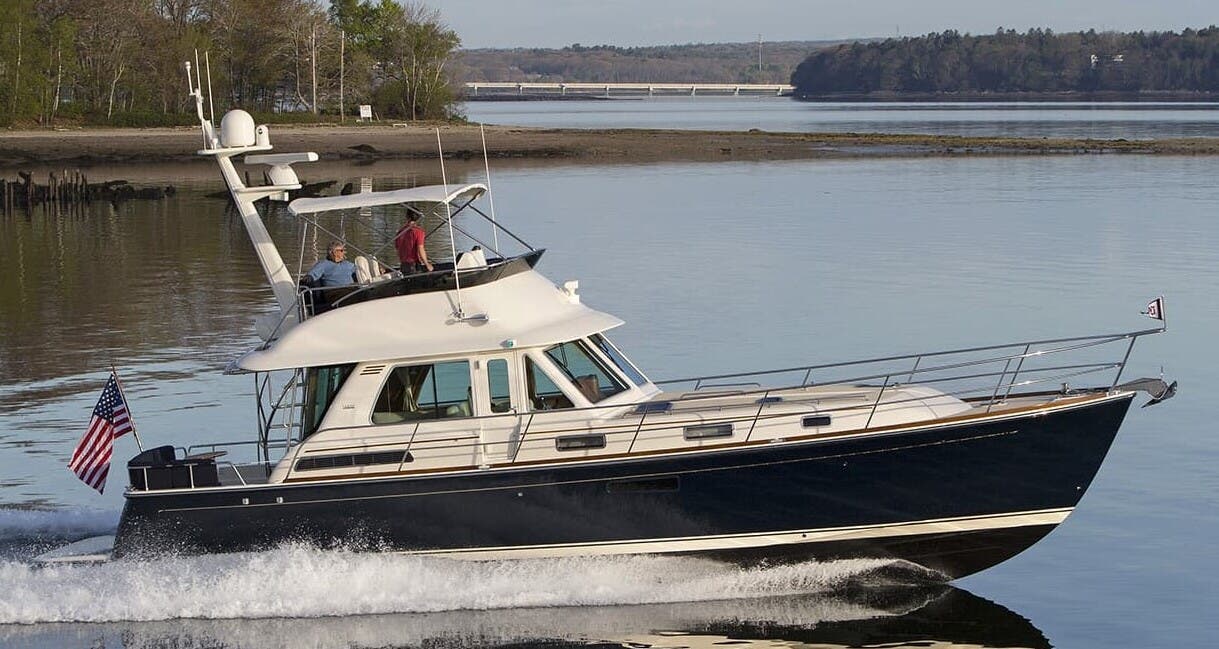 2026 Sabre Yachts Flybridge Vehicle Specs Guide