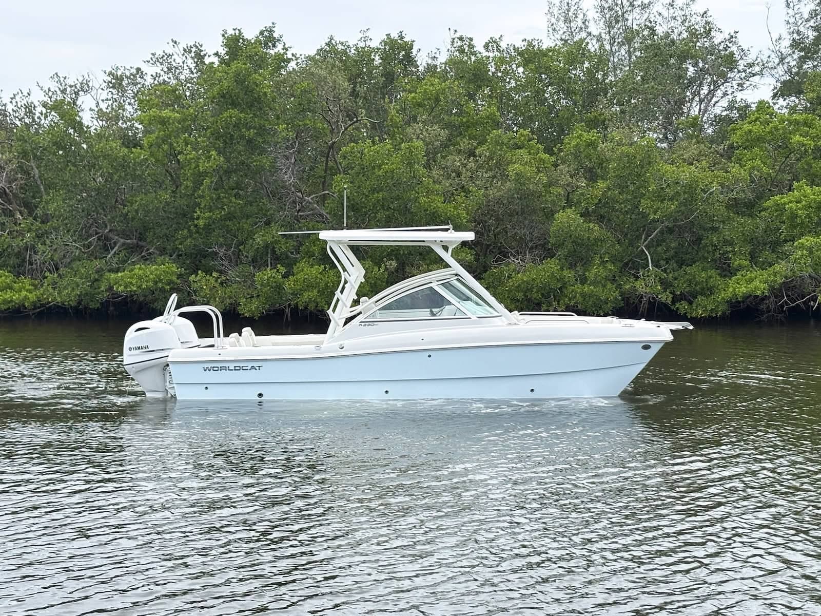 2026 World Cat 230 Boat specs guide