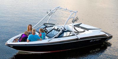 2015 Larson LX 225S I/O specs and literature guide