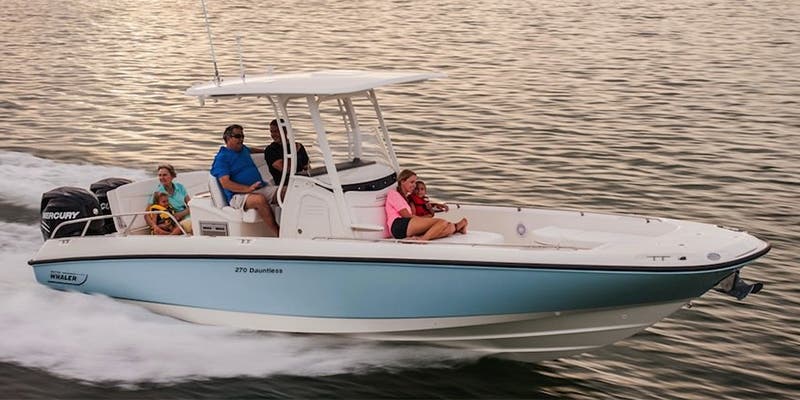 2019 Boston Whaler Dauntless 270 specs and literature guide