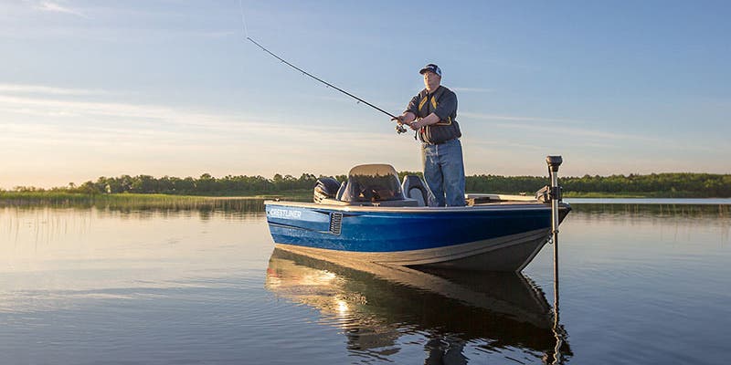 Find complete specifications for Crestliner Fish Hawk Boats Here