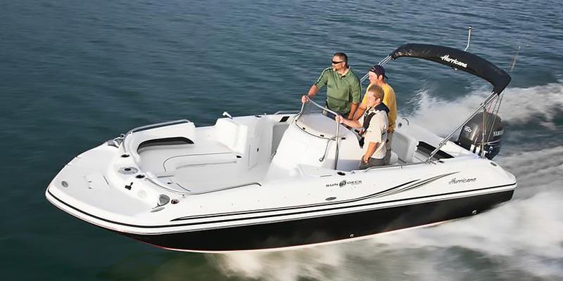 2017 Hurricane Center Console SS 211 OB specs and literature guide