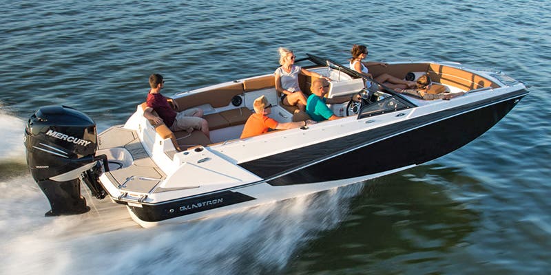 2022 Glastron GTD OB 220 specs and literature guide