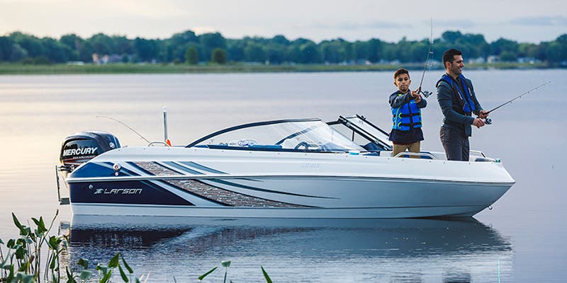 Find complete specifications for Larson LX Boats Here