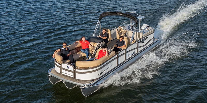 Find complete specifications for Premier Grand Entertainer Vehicles Here