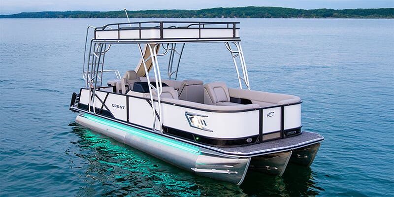 2025 Crest Pontoons Upper Sun Deck 250 L-USD specs and literature guide