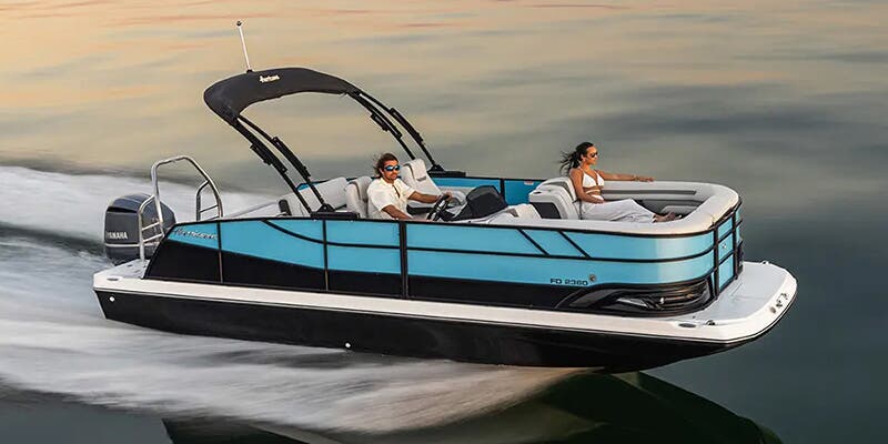 2025 Hurricane FunDeck OB Powersports Specs Guide